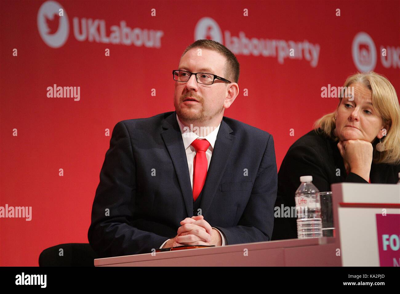 Andrew gwynne hi-res stock photography and images - Alamy