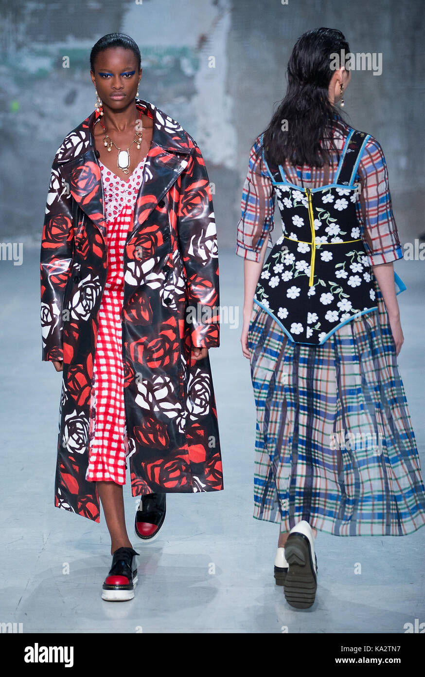 Milan, Italy. 24th Sep, 2017. Models walk the runway for fashion house ...