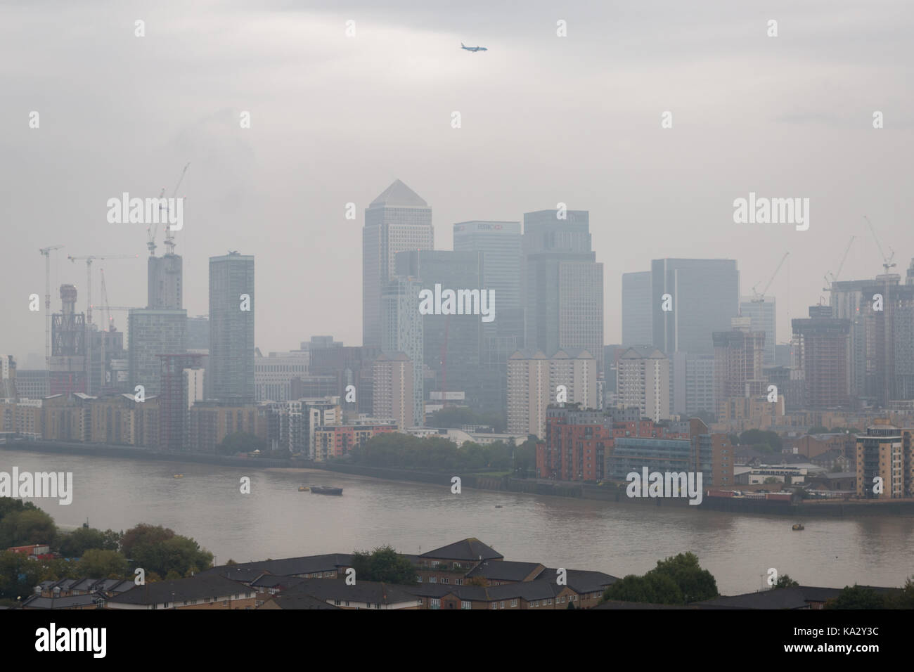 Air pollution smog haze health city hi-res stock photography and images ...