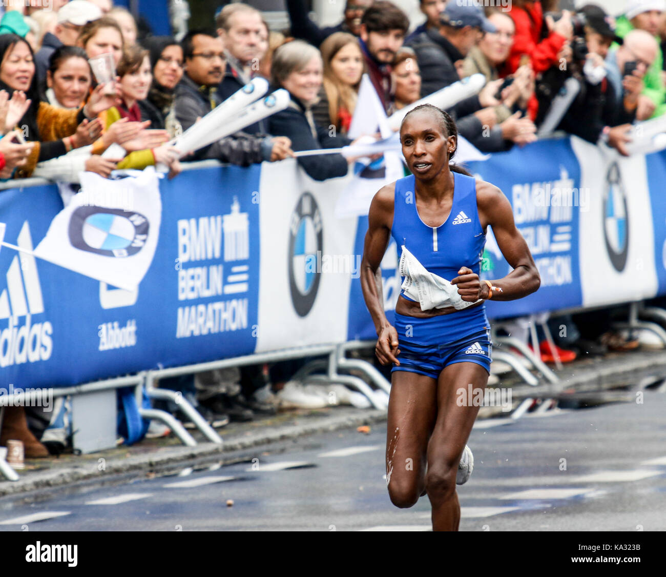 Berlin, Germany. 24th September, 2017. Gladys Cherono from Kenya first ...