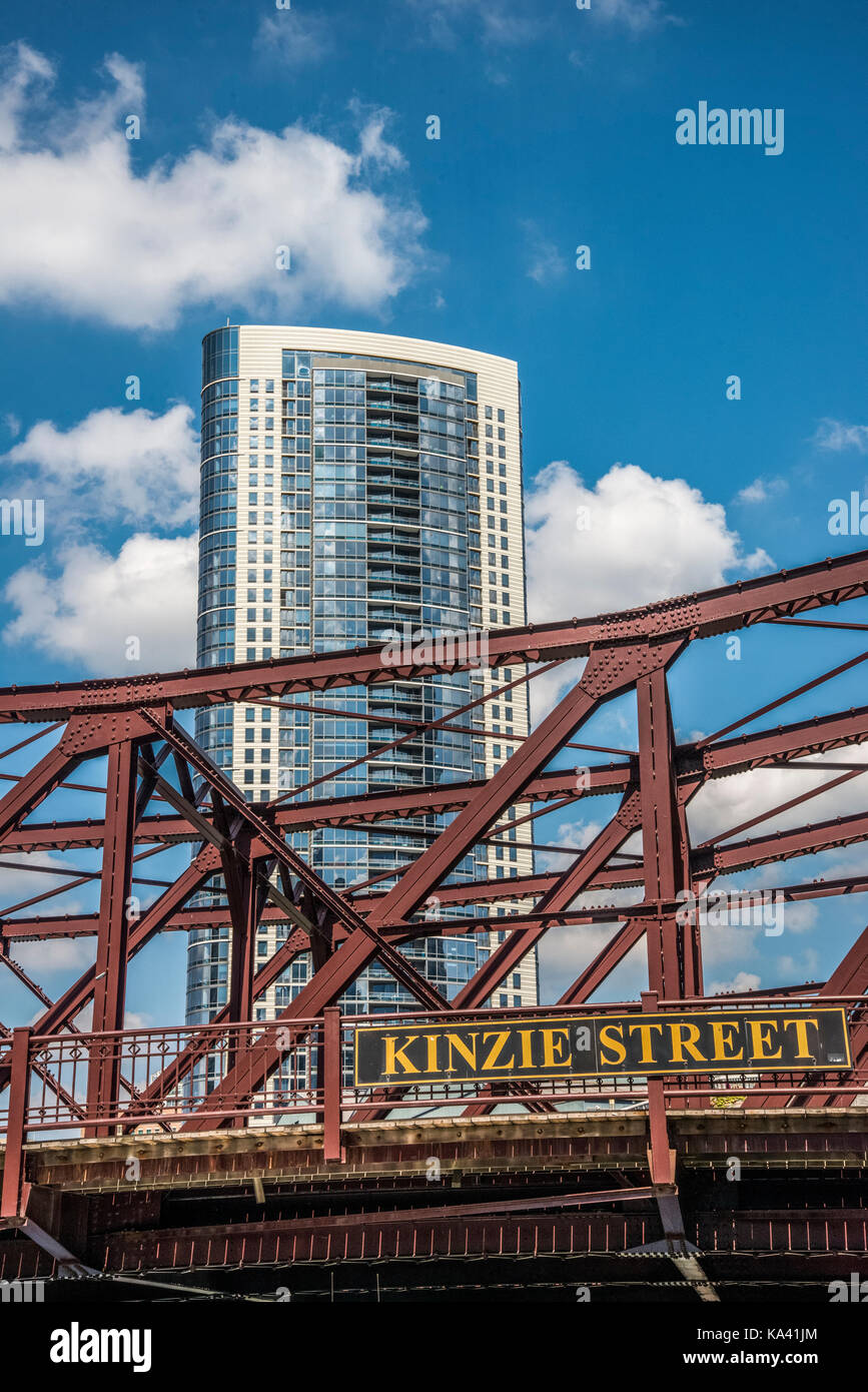 Chicago's famed bridges and city scape over the Chicago river Stock ...