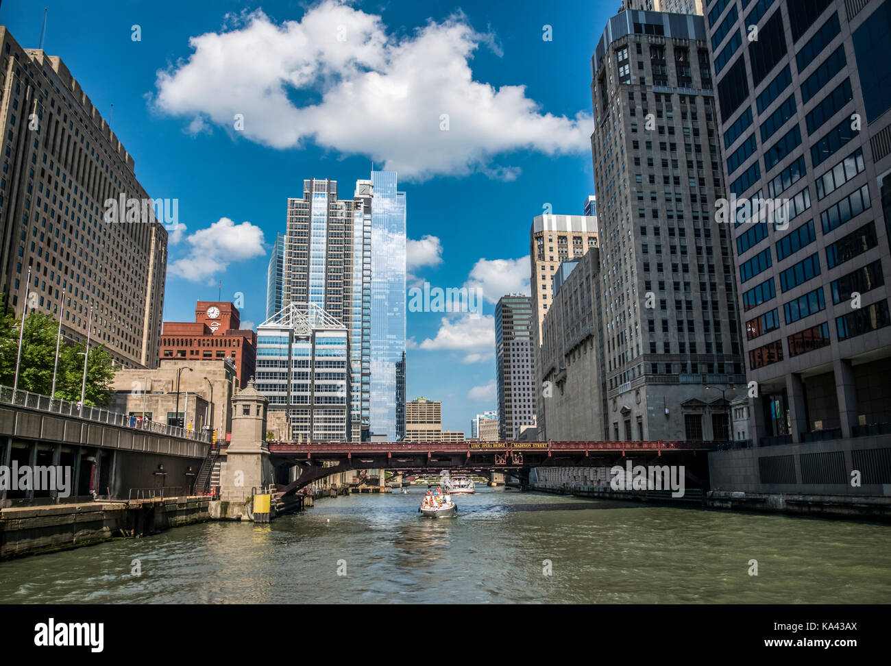 Chicago's famed bridges and city scape over the Chicago river Stock ...