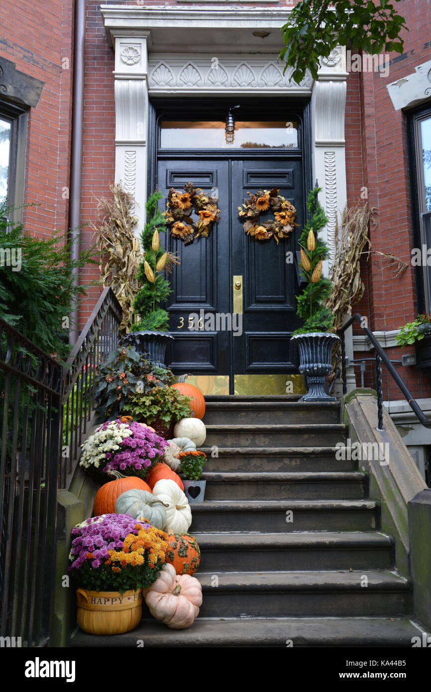 Back Bay door fronts decorated for Autumn in Boston, Massachusetts ...