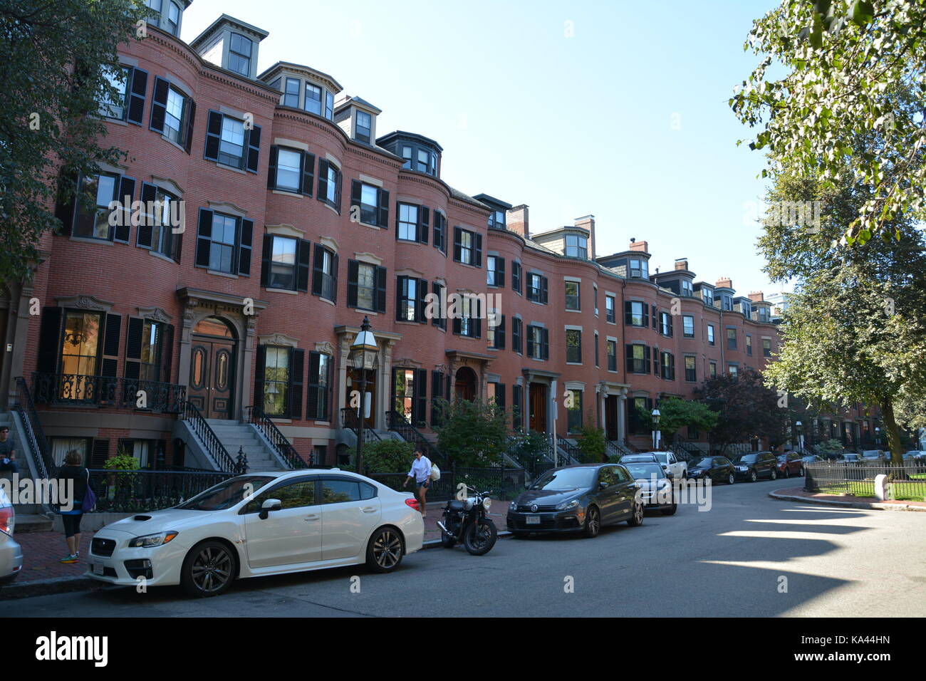 Brick Federal and Victorian Bow fronted Row Houses and historic hotels ...