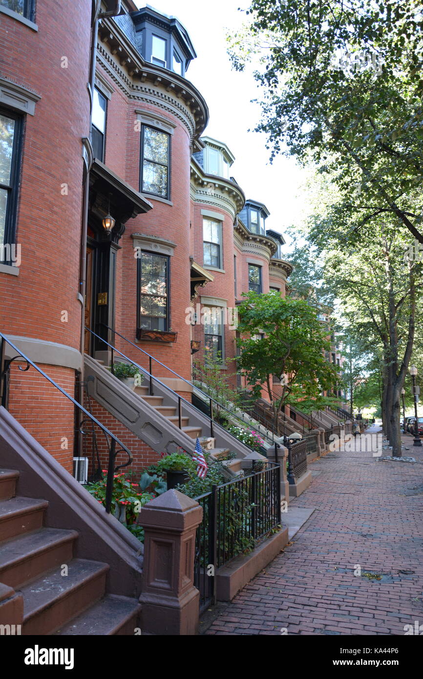 Brick Federal and Victorian Bow fronted Row Houses and historic hotels ...