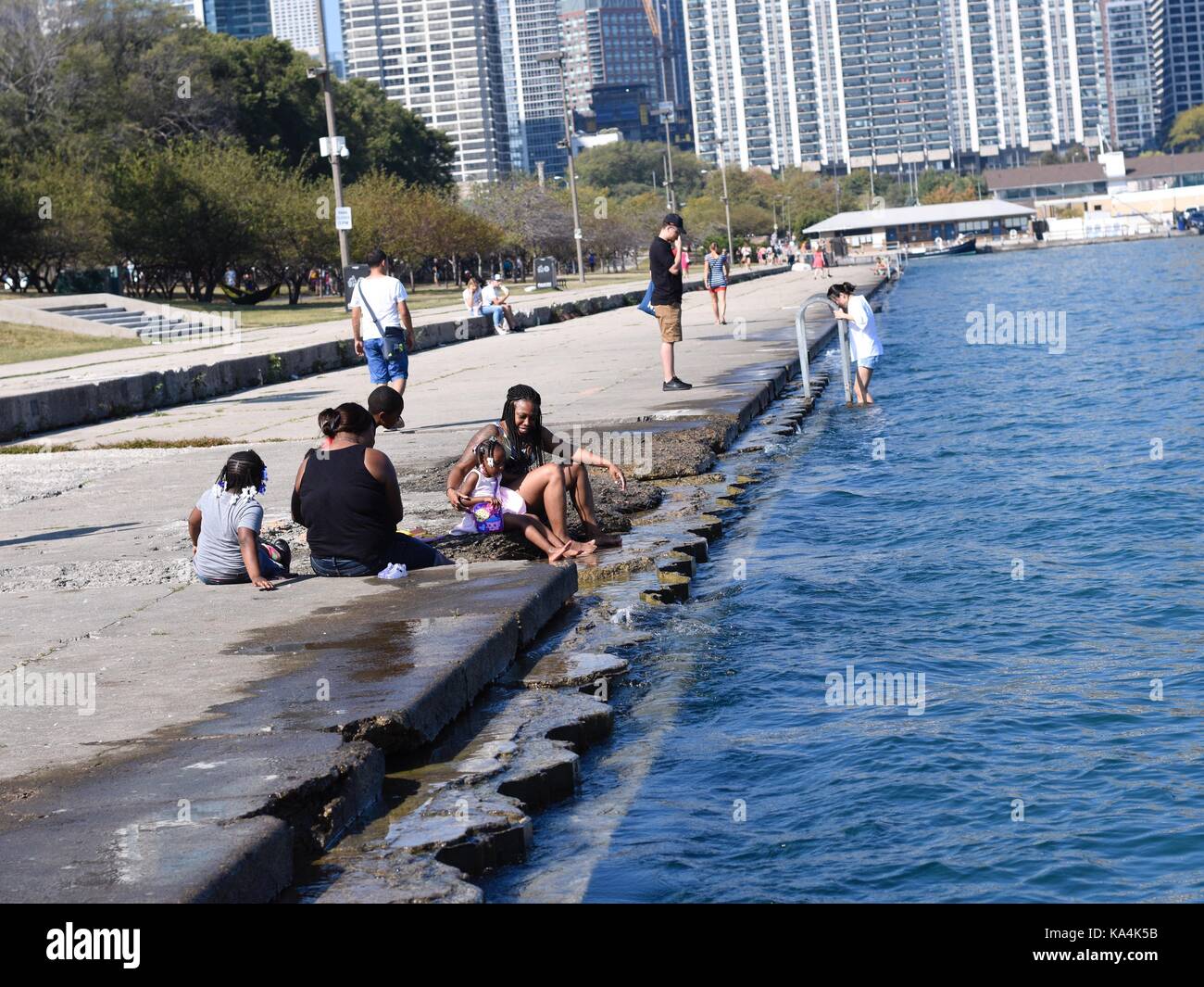 Chicago park african american hi-res stock photography and images - Alamy