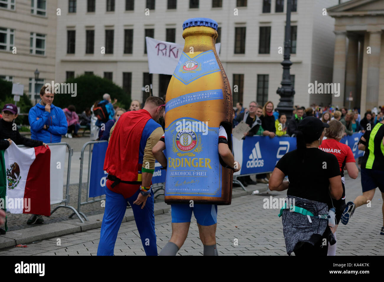Marathon beer hi-res stock photography and images - Alamy