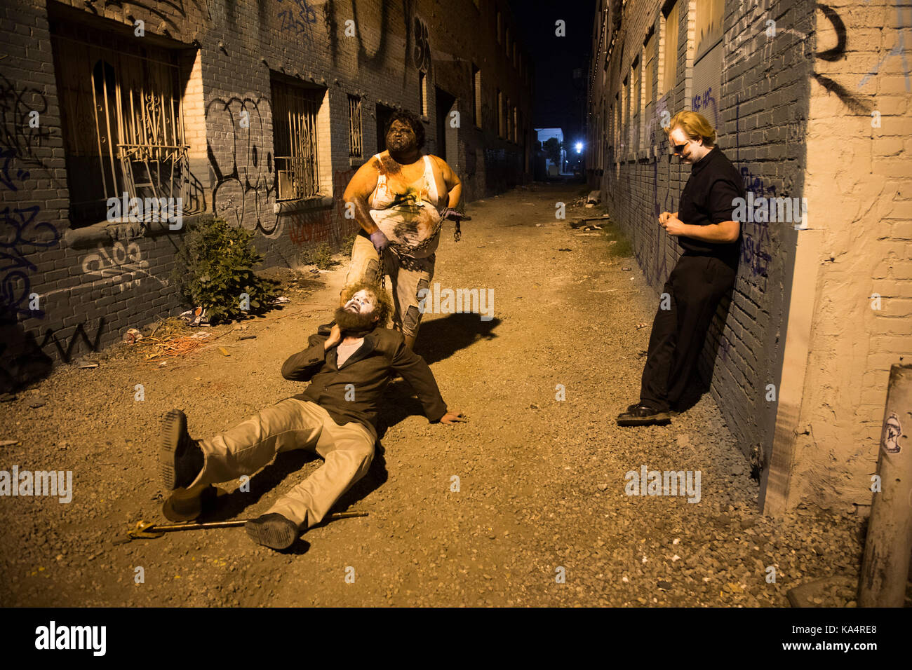 Horror scene in alley hi-res stock photography and images - Alamy