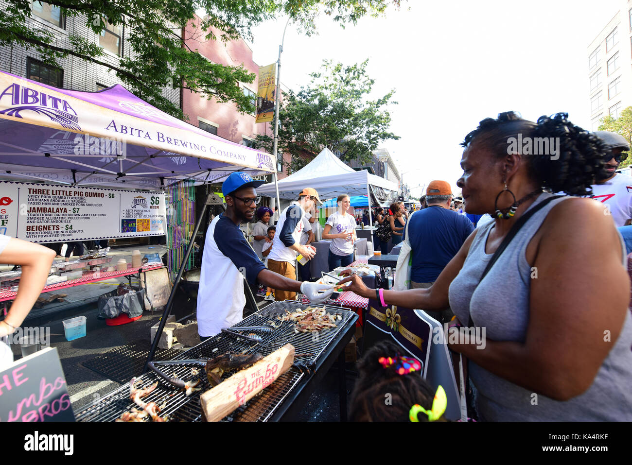 Atlantic antic street fair hi-res stock photography and images - Alamy