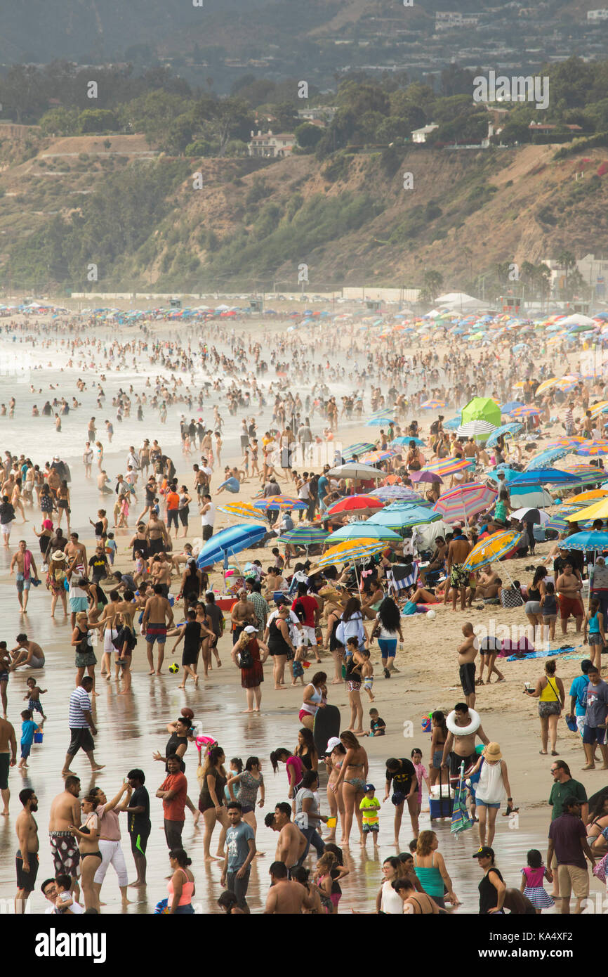 Crowds on beach, Labor Day 2017, Santa Monica, Los Angeles, California ...