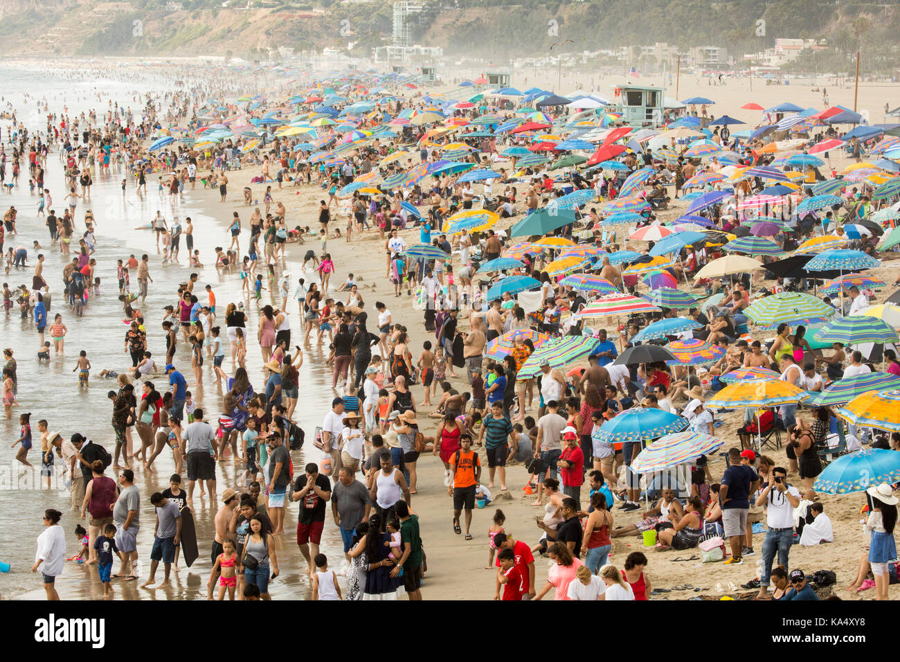 Crowds on beach, Labor Day 2017, Santa Monica, Los Angeles, California ...