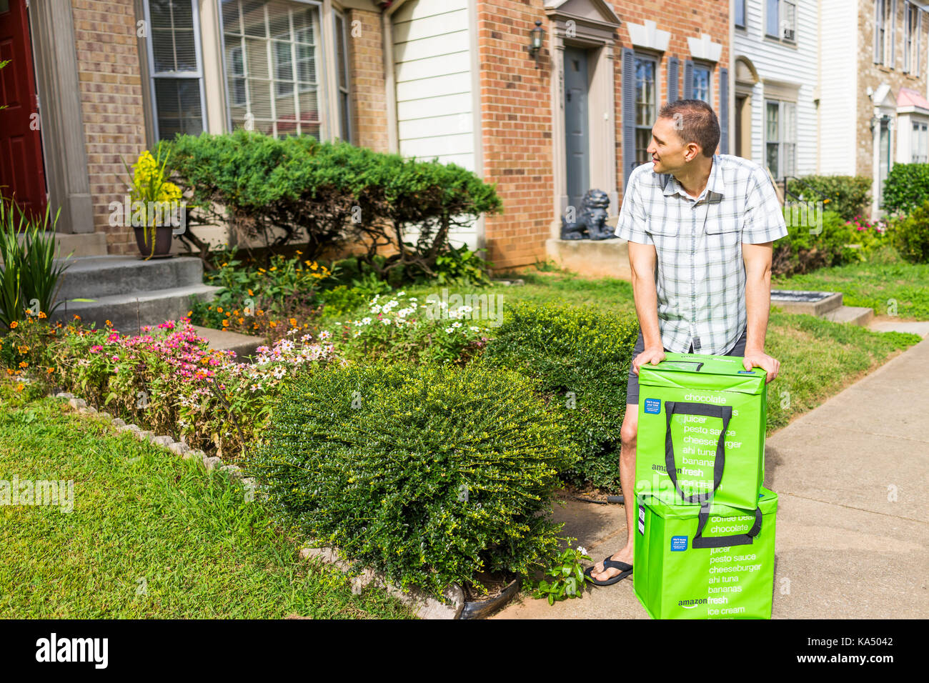 Fairfax, USA - September 12, 2017: Amazon Fresh insulated grocery ...