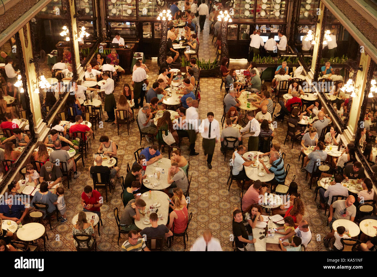 Coffee shop interior america hi-res stock photography and images - Alamy