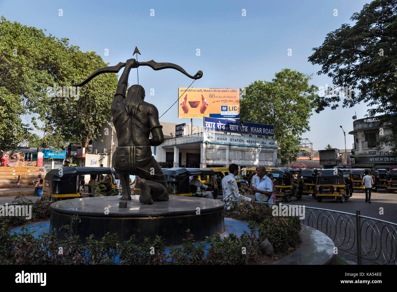 khar road railway station, mumbai, maharashtra, India, Asia Stock Photo ...