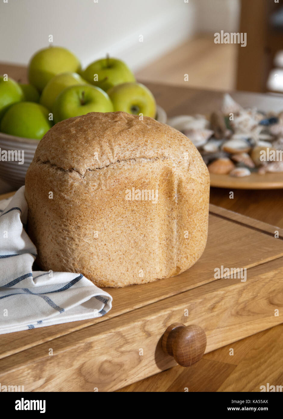 Newly baked loaf of bread straight from the oven Stock Photo - Alamy
