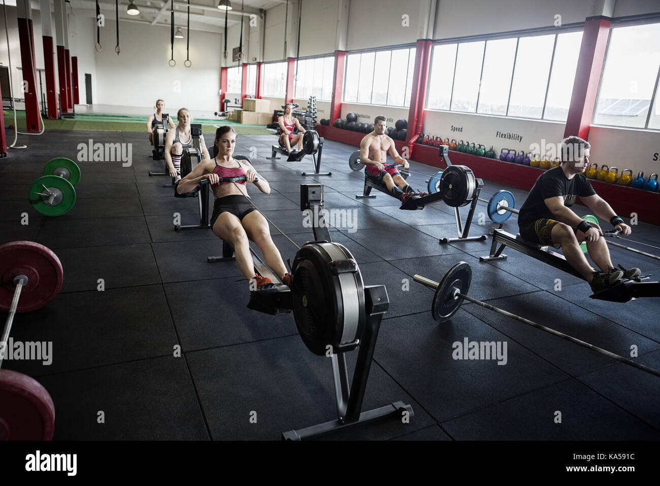 Man using rowing machine hi-res stock photography and images - Alamy