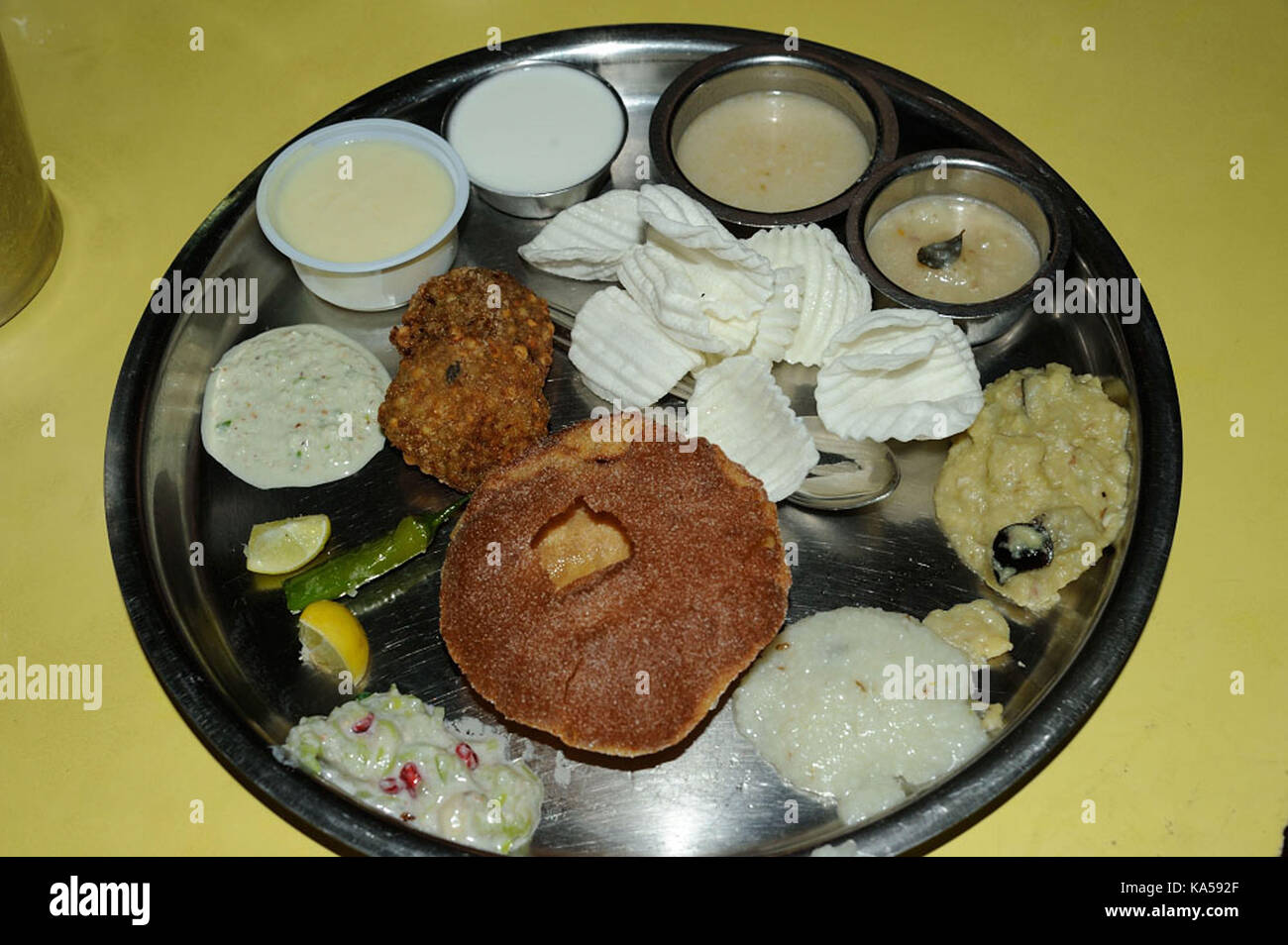 Gujarati thali hi-res stock photography and images - Alamy