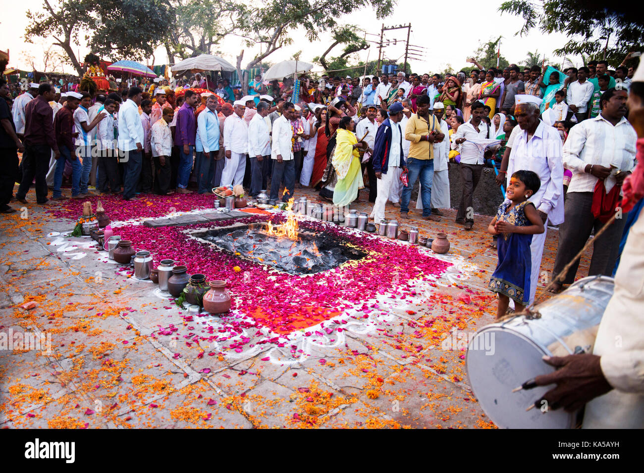 Shri yellamma devi hi-res stock photography and images - Alamy Shri yellamma devi hi-res stock photography and images - Alamy
