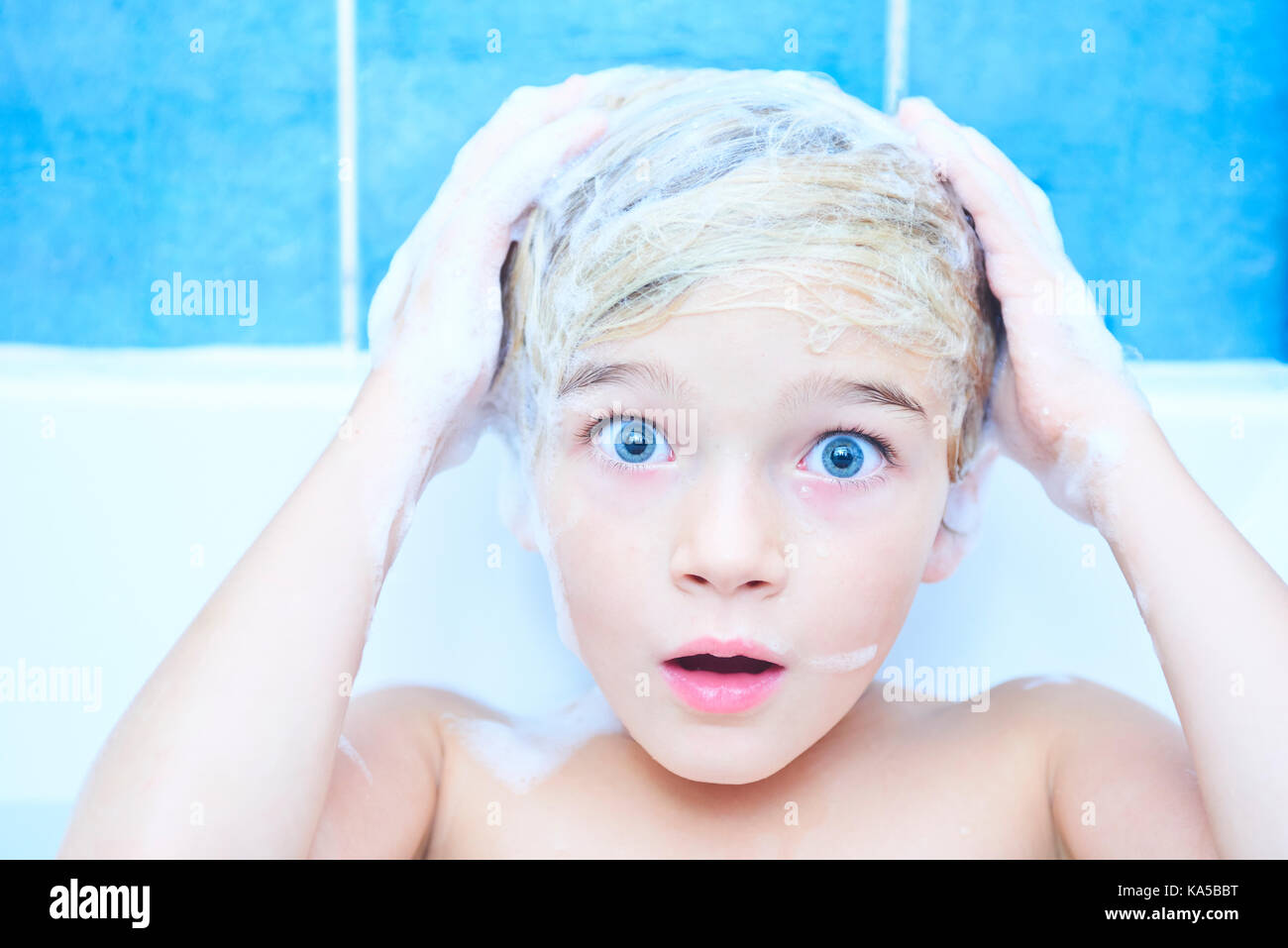 Child shampoo hair hi-res stock photography and images - Alamy