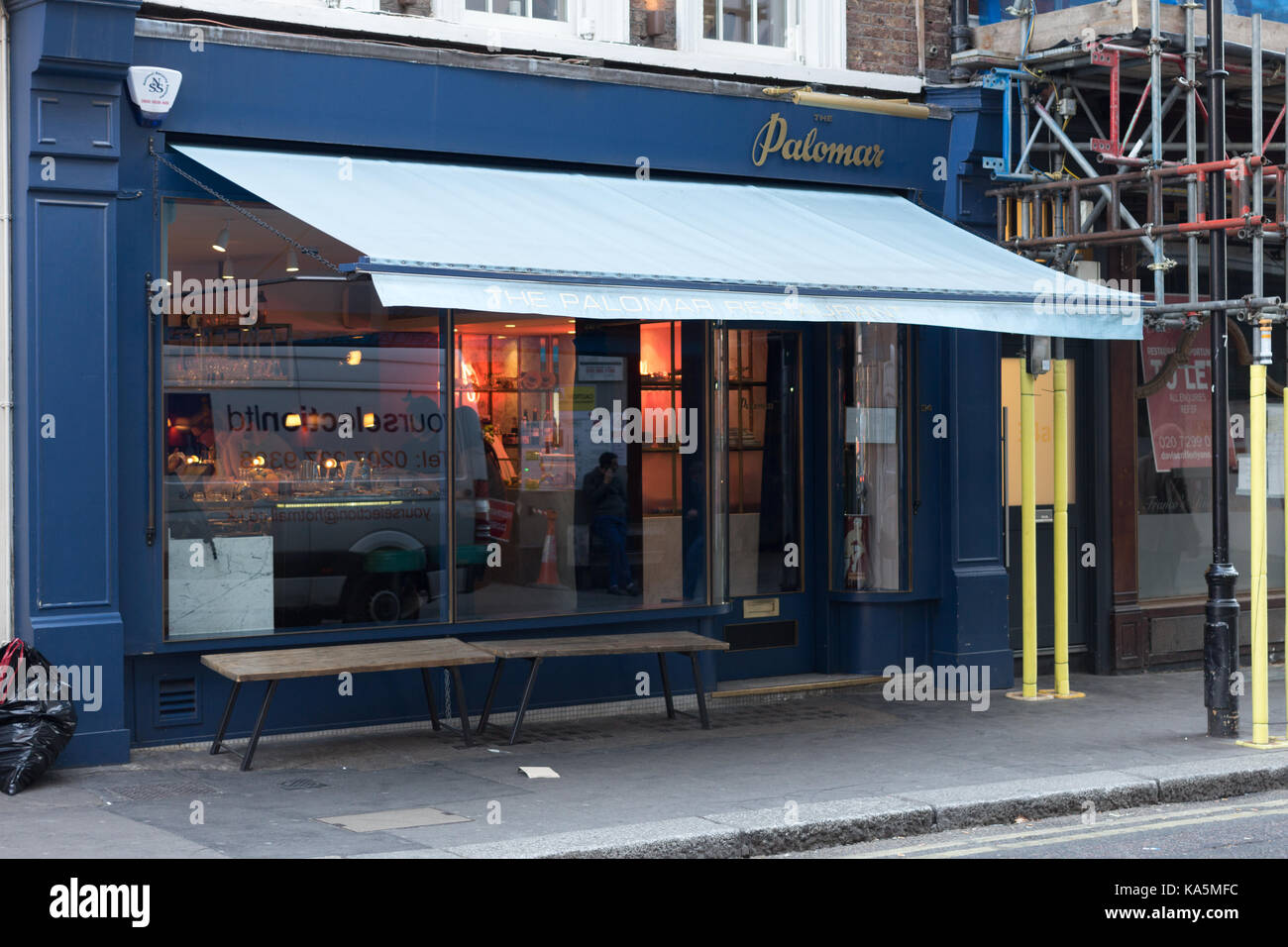 The palomar restaurant hi-res stock photography and images - Alamy