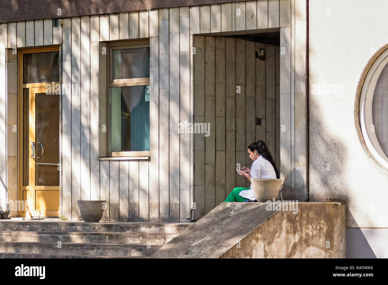 Work parlor hi-res stock photography and images - Alamy