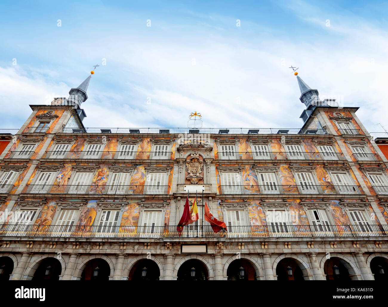 Madrid plaza mayor flag hi-res stock photography and images - Alamy