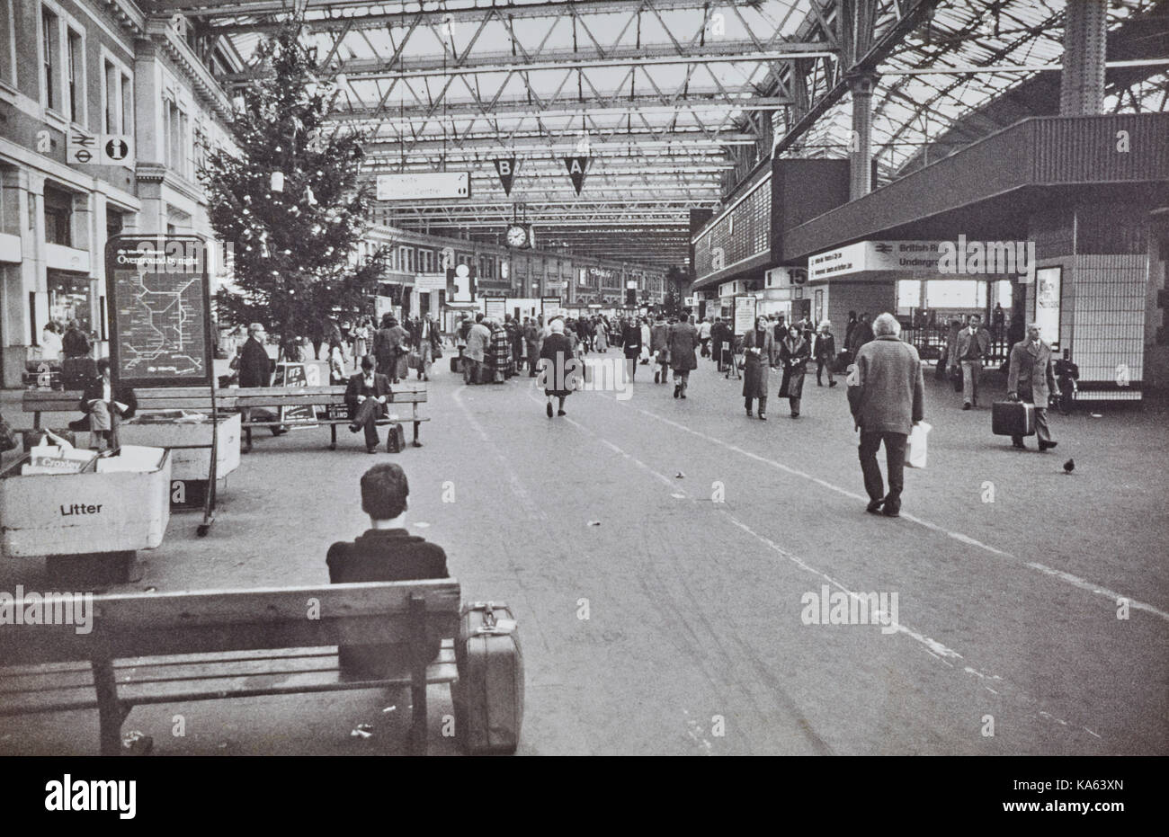 Waterloo station london 1970's hi-res stock photography and images - Alamy