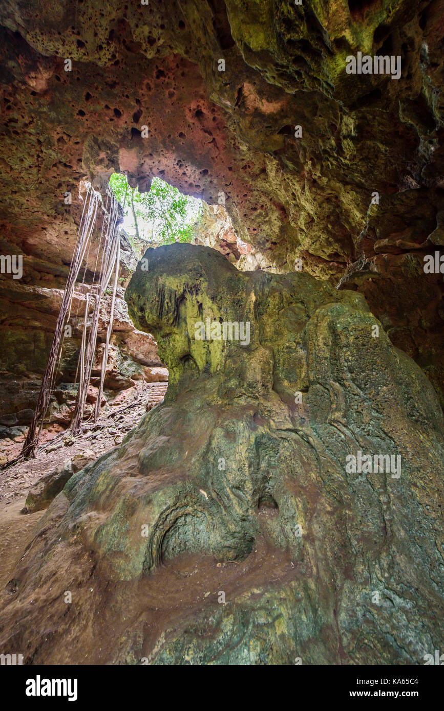 Loltun caves. Yucatán. Mexico Stock Photo - Alamy