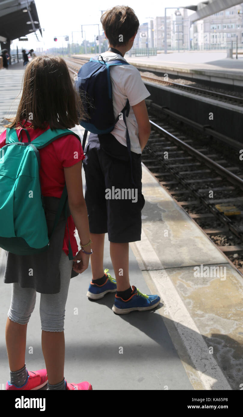 Brother sister traveling train hi-res stock photography and images - Alamy