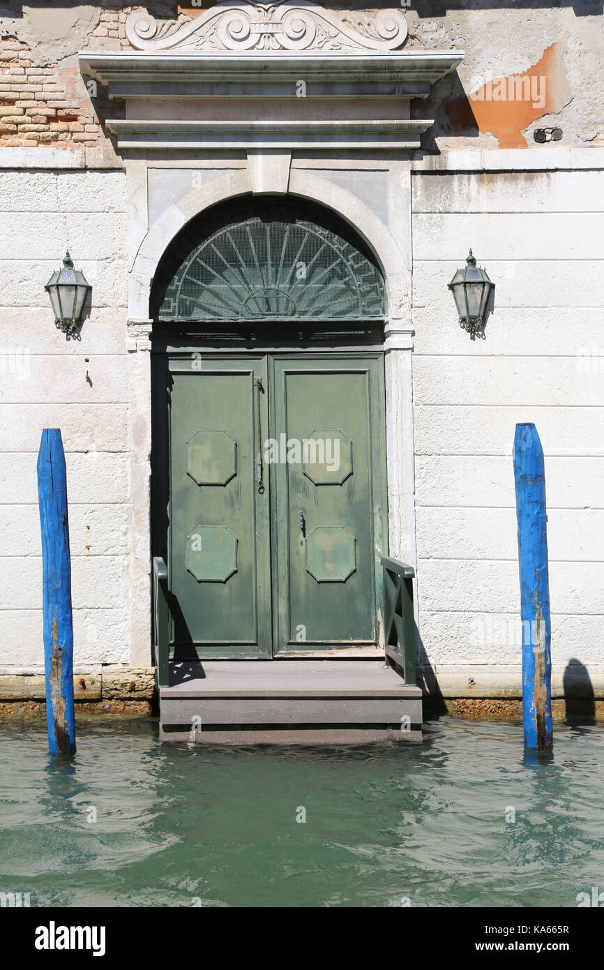 Venice flood gate hi-res stock photography and images - Alamy