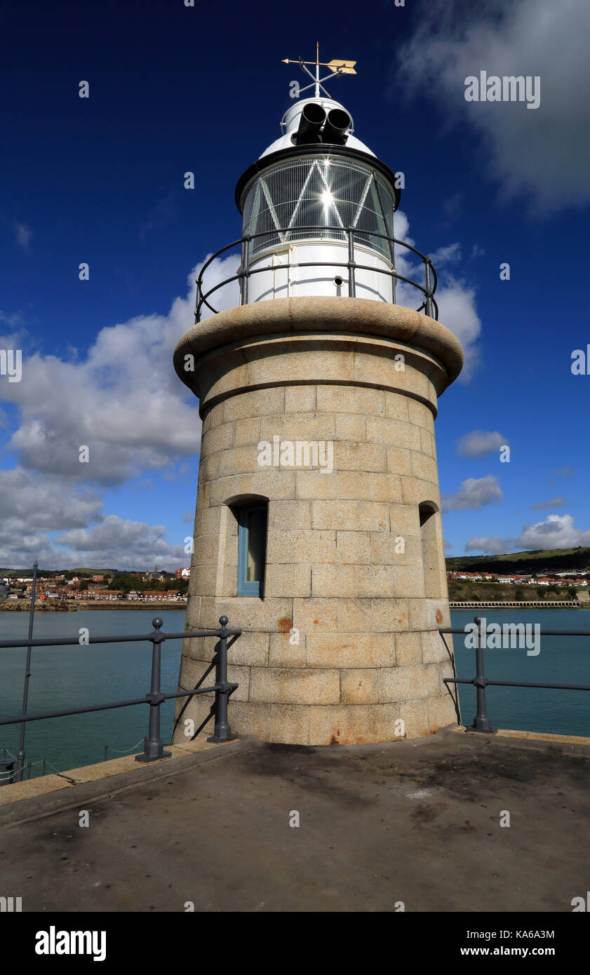 Lighthouse on Folkestone Harbour Arm, Harbour Arm, Folkestone, Kent ...