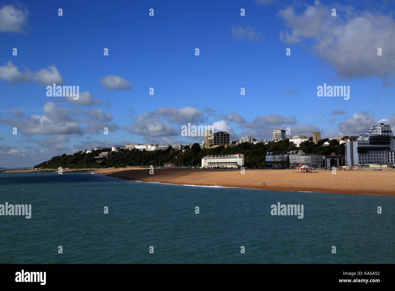 Folkestone seaside sand hi-res stock photography and images - Alamy
