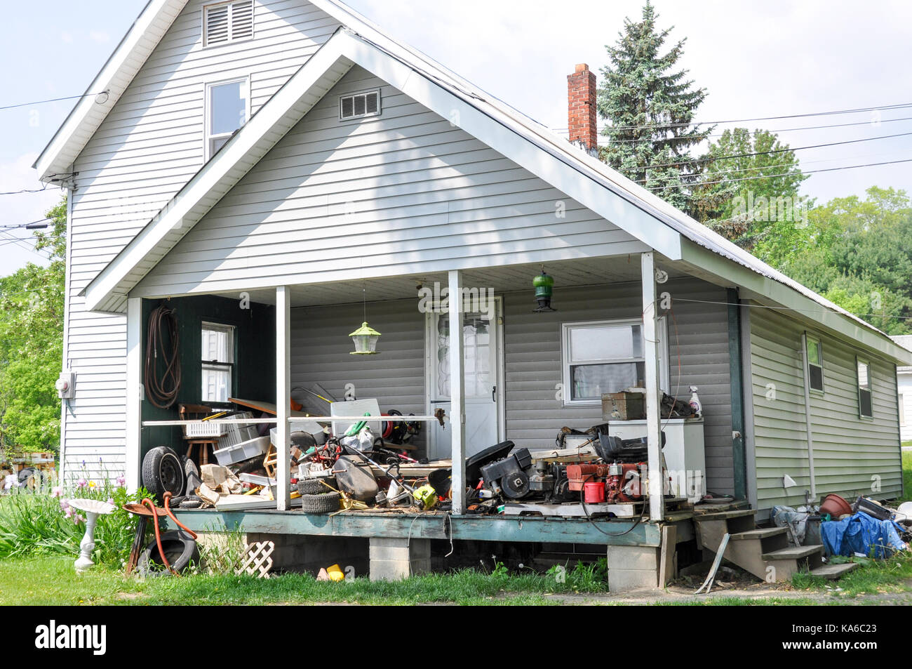 Hoarding house mess hi-res stock photography and images - Alamy