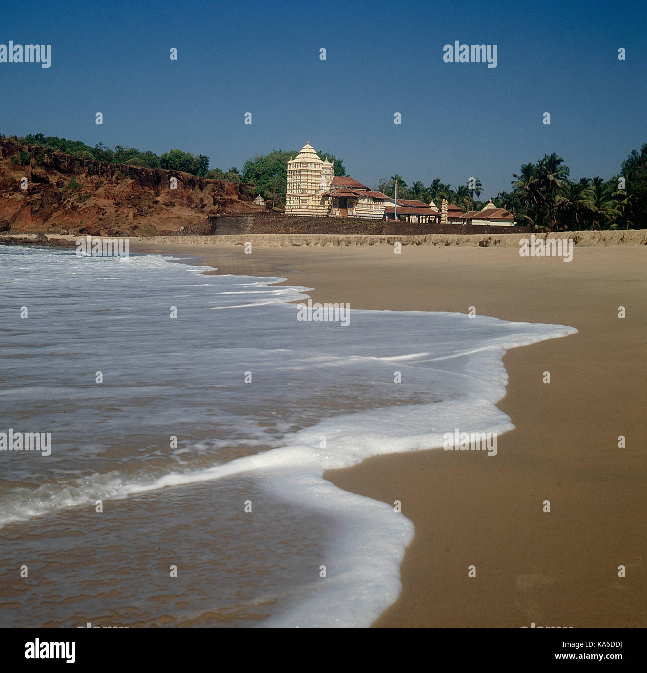 Kunkeshwar temple hi-res stock photography and images - Alamy