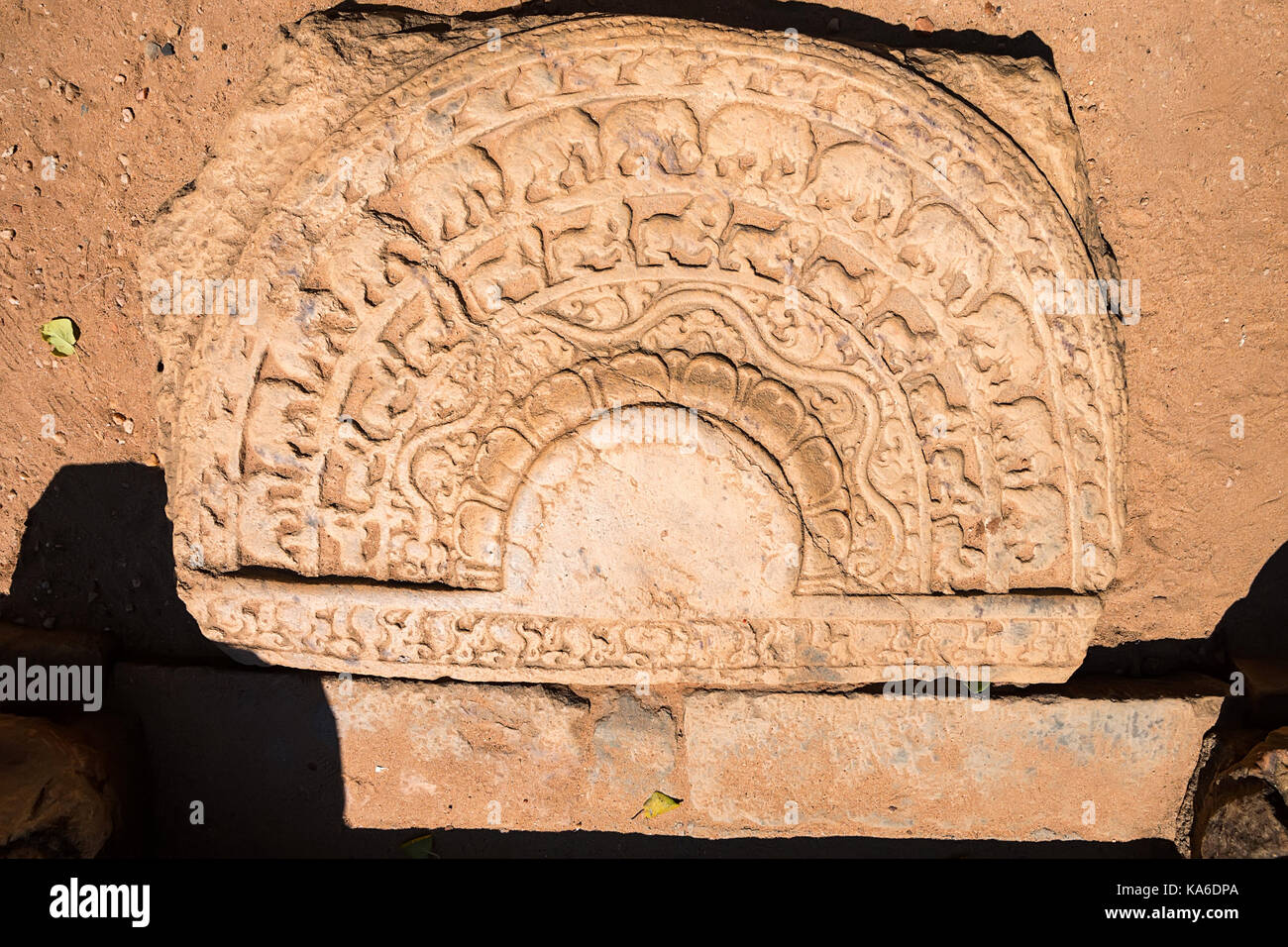 Sandakada pahana hi-res stock photography and images - Alamy