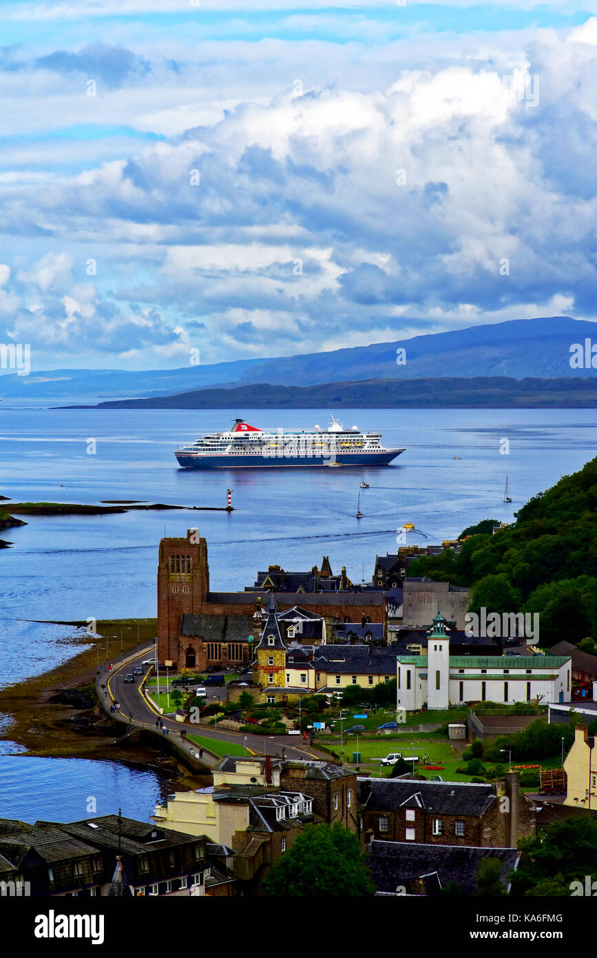 Oban Scotland Fred Olsen cruise ship Balmoral Stock Photo - Alamy