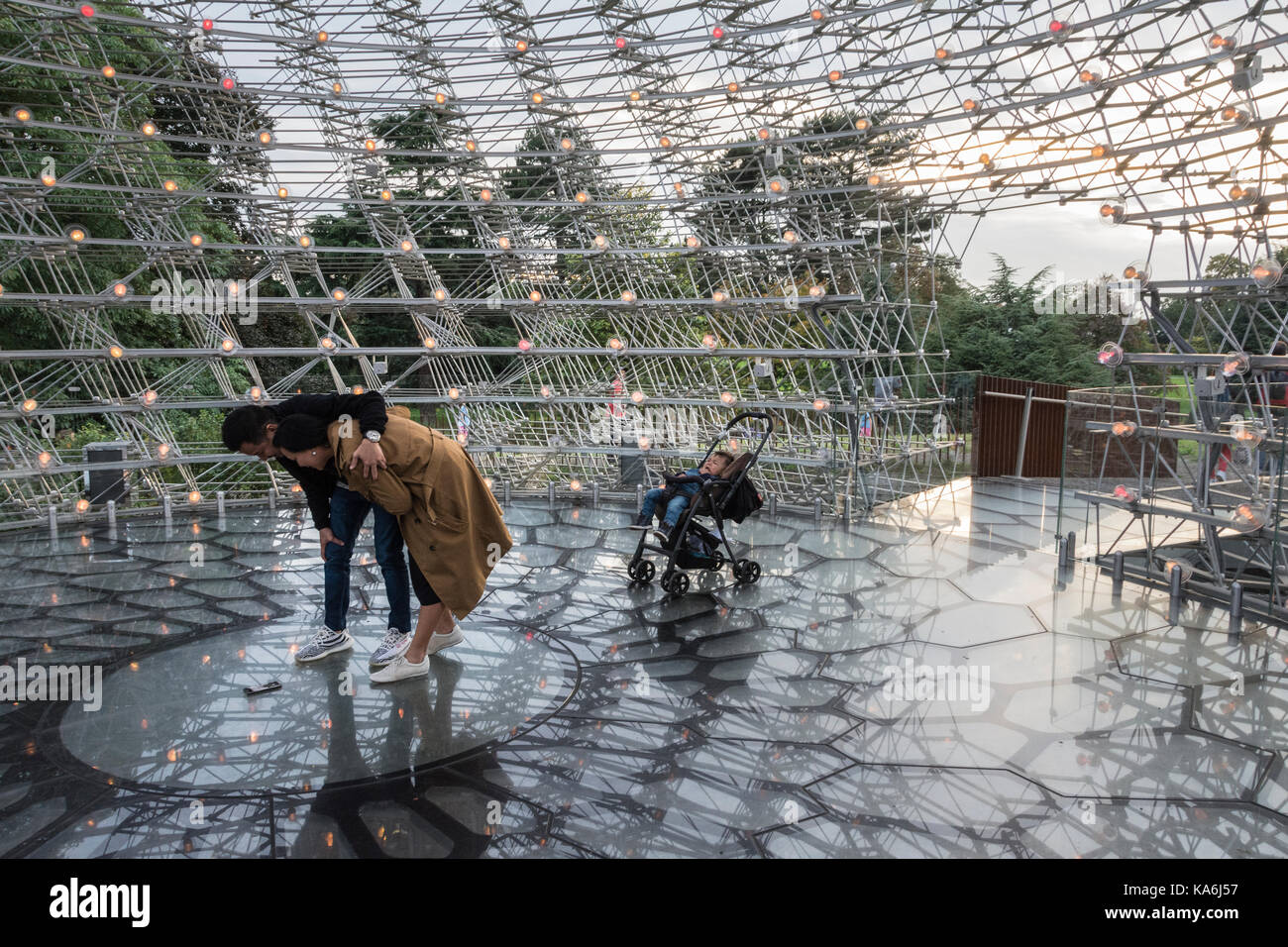 The Hive installation by Wolfgang Buttress in Kew Gardens. The gardens ...