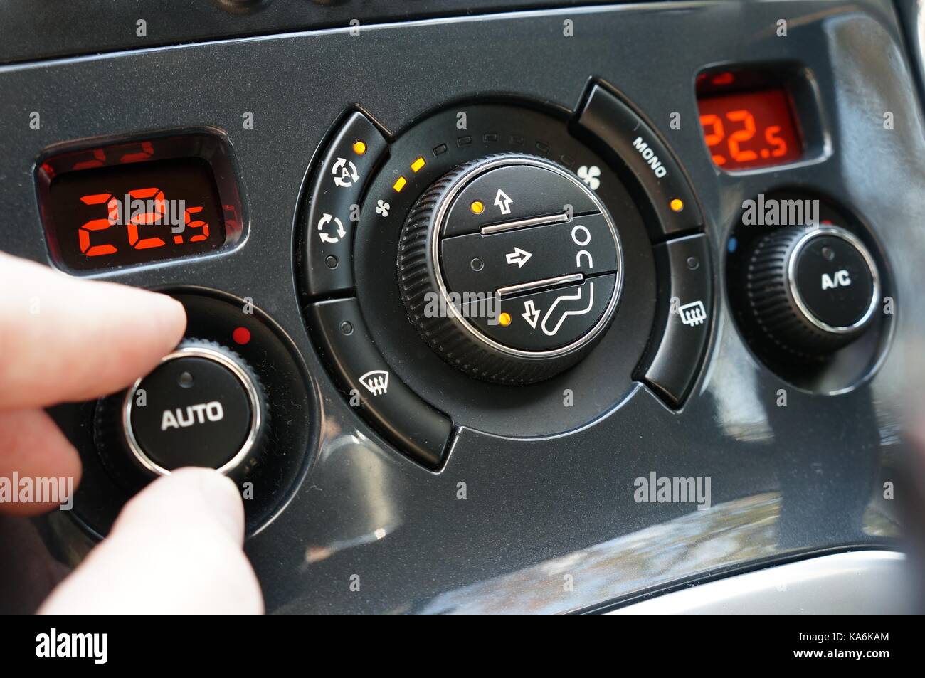 Car air flow hi-res stock photography and images - Alamy