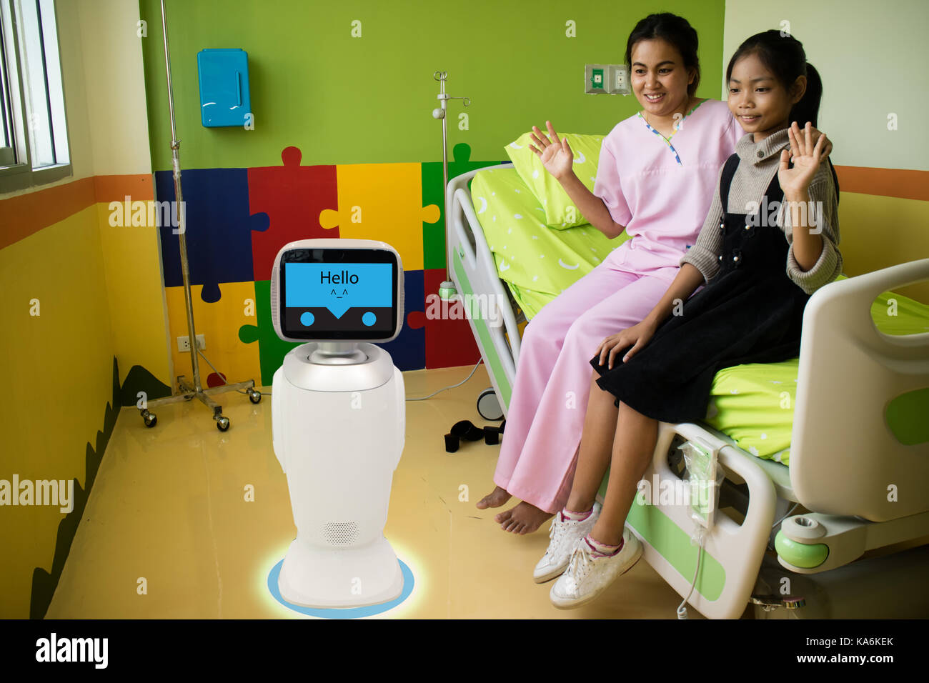 Hospital Service Robot High Resolution Stock Photography and Images - Alamy