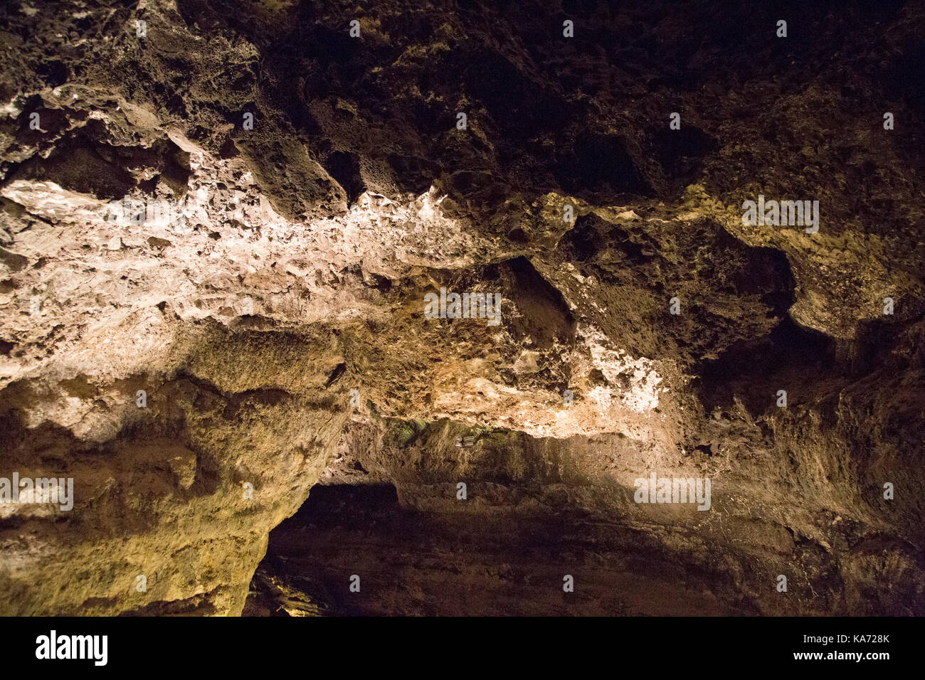 Cueva de Los Verdes, cave tourist attraction in lava pipe tunnel ...