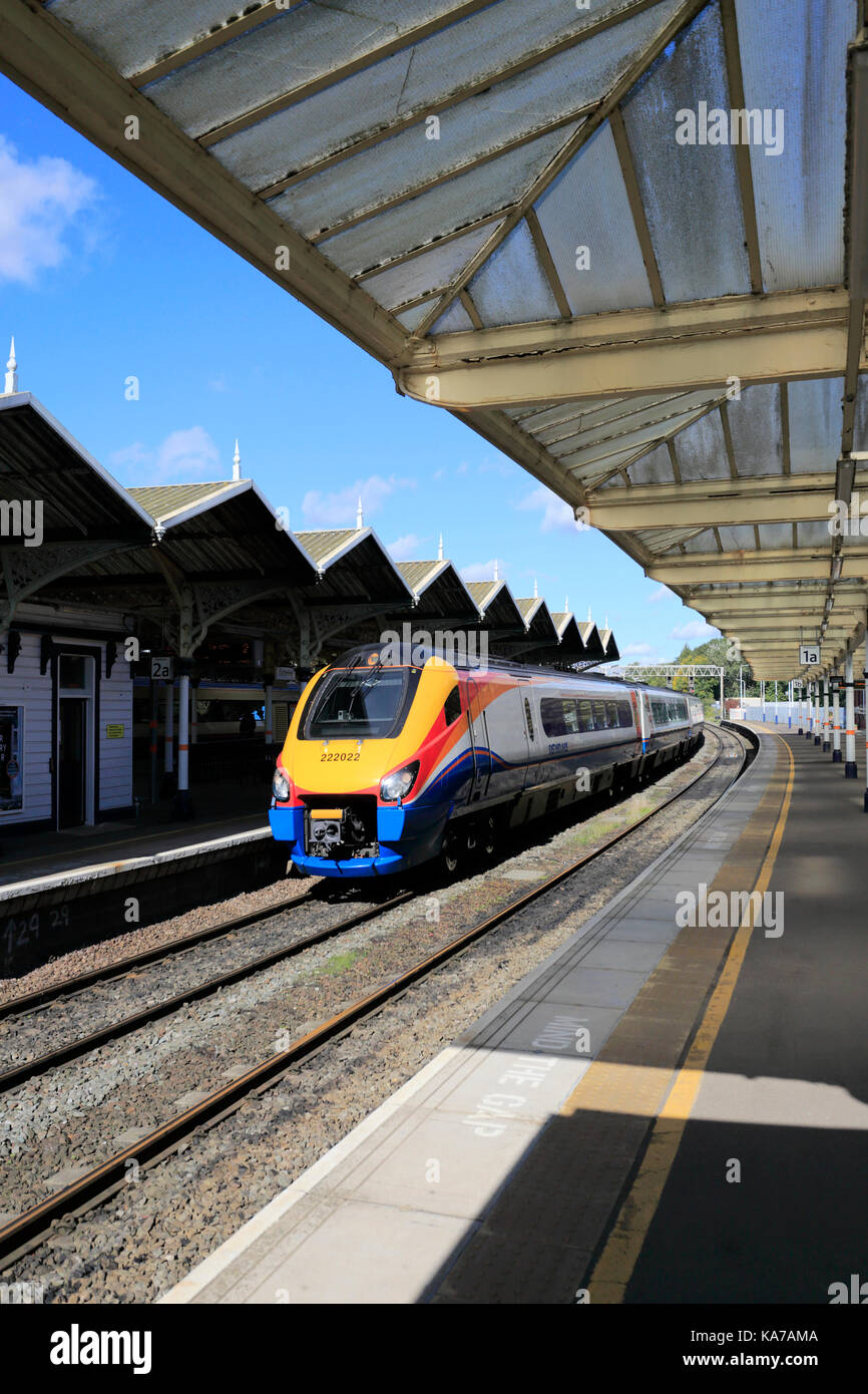 East Midlands Meridian unit, 222 022 at Kettering Station ...
