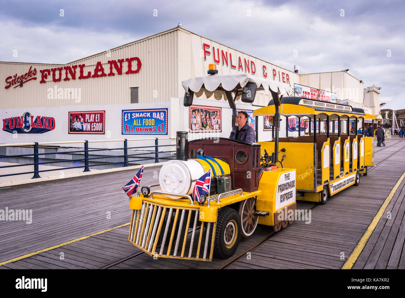 Southport funland arcade hi-res stock photography and images - Alamy