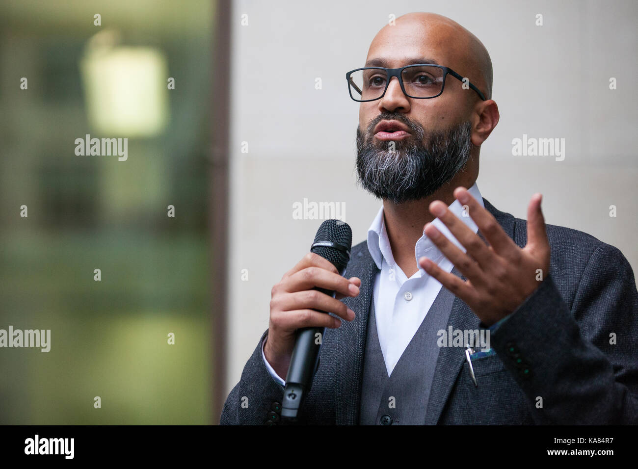 London, UK. 25th Sep, 2017. Asim Quereshi, CAGE Research Director ...