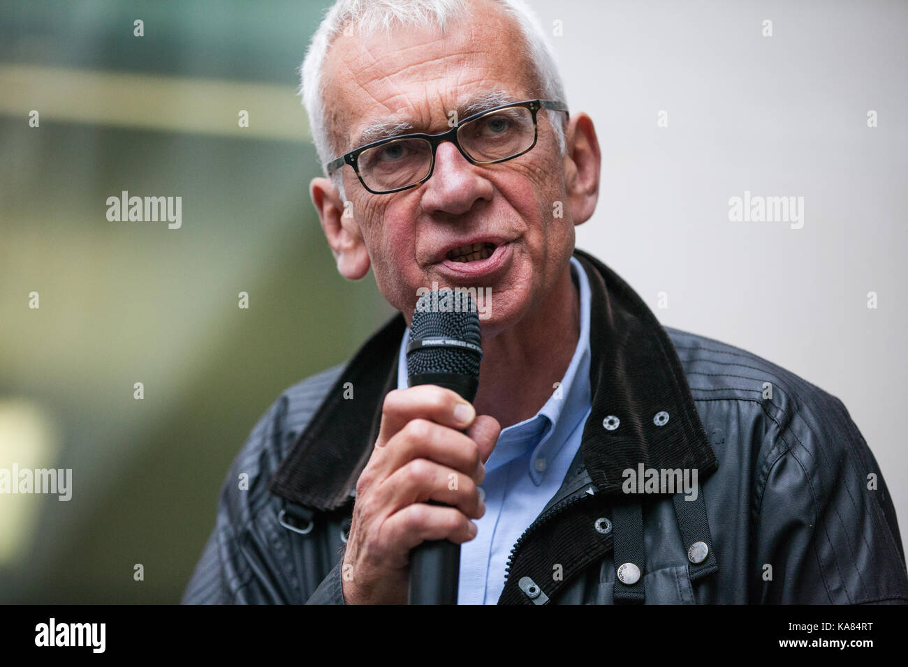 London, UK. 25th Sep, 2017. Paul Holbrow of Islington Stand Up To ...