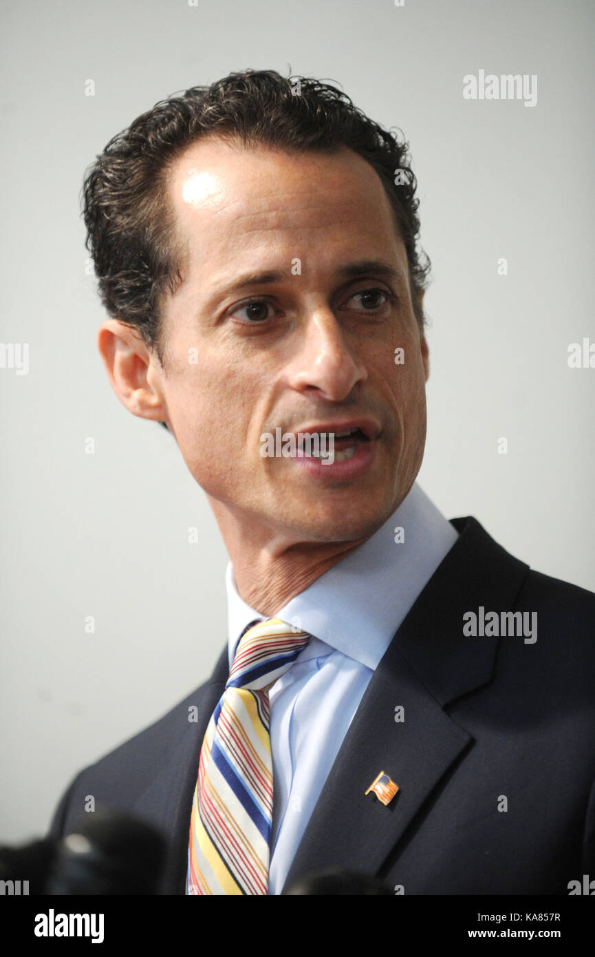 ***FILE PHOTO*** U.S. Rep. Anthony Weiner (D-NY) announces his ...