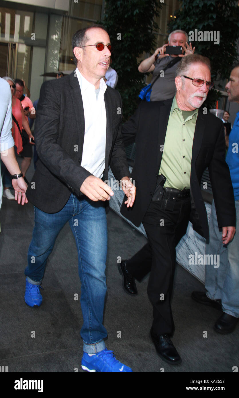 New York, NY, USA. 25th Sep, 2017. Jerry Seinfeld seen after an ...