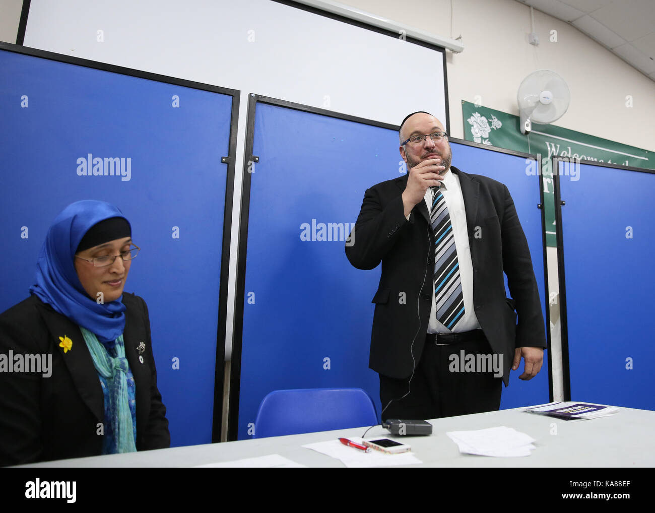 Altrincham, UK. 25th Sep, 2017. Rabi Emir Ellituv speaking at a "Peace ...