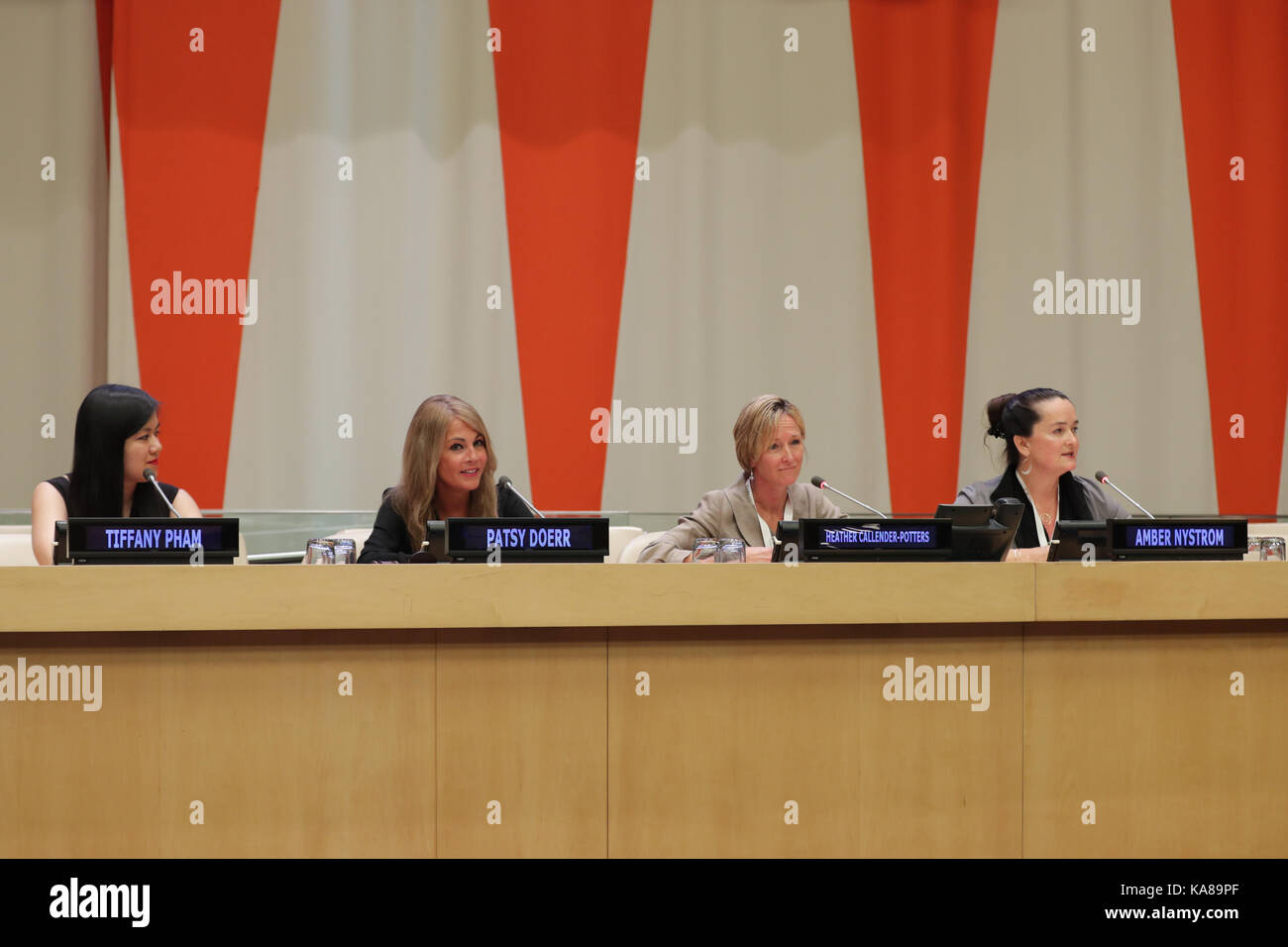 Amber nystrom hi-res stock photography and images - Alamy