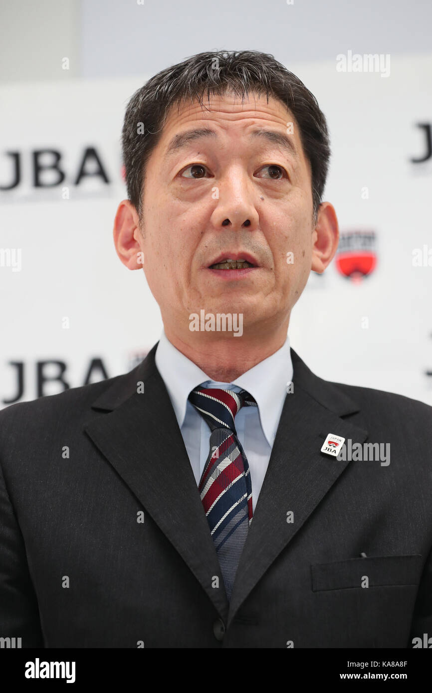 Professional referee hi-res stock photography and images - Alamy