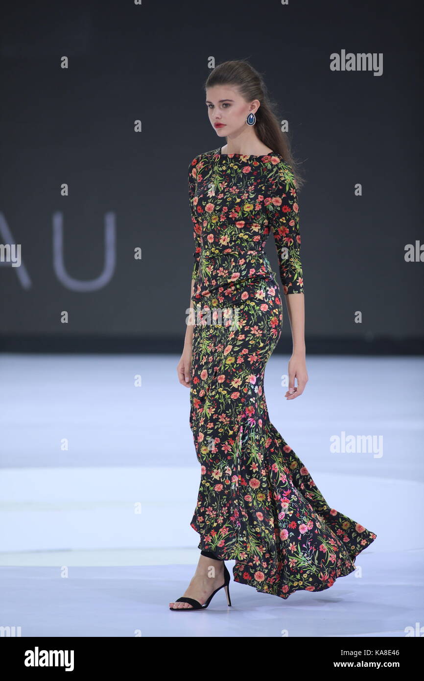 Beijing, China. 25th Sep, 2017. (EDITORIAL USE ONLY. CHINA OUT).A model ...